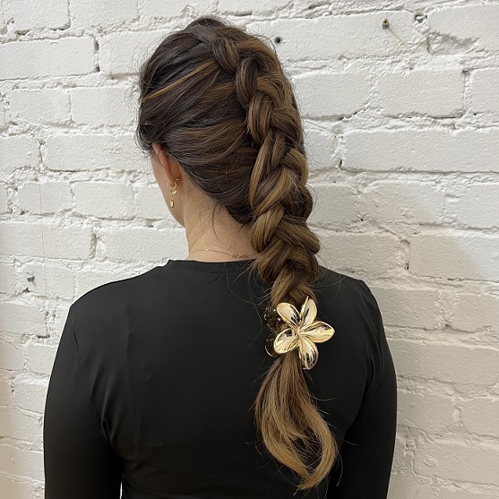 Frisuren mit Haarspangen – entdecke 7 spannende Looks
